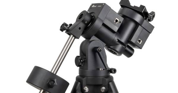 iOptron CEM26 Mount with AccuAlign Polar Scope & 1.5" Tripod